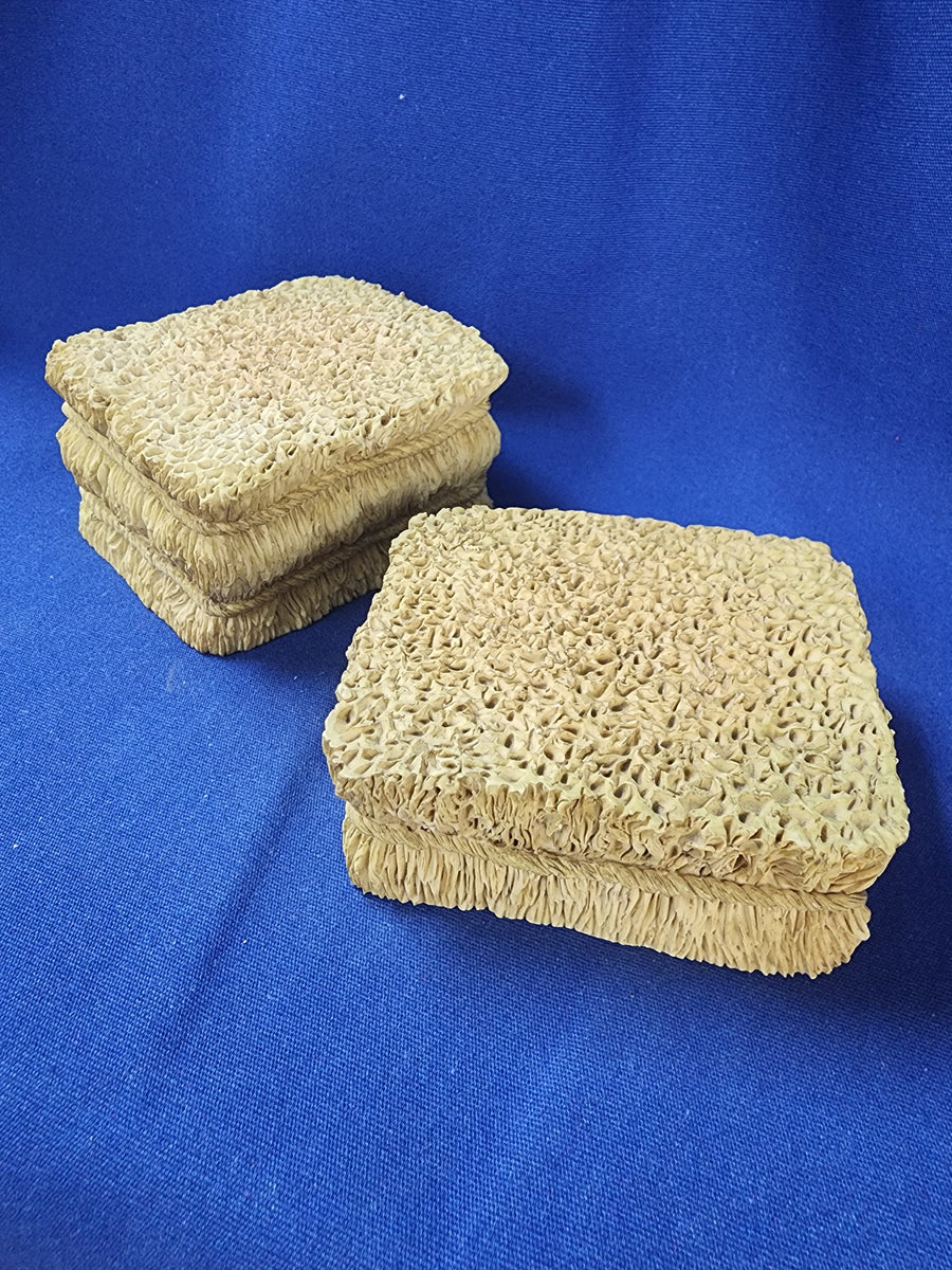 Mary's Moo Moos "Set Of 2 Hay Bales" – RC Gifts