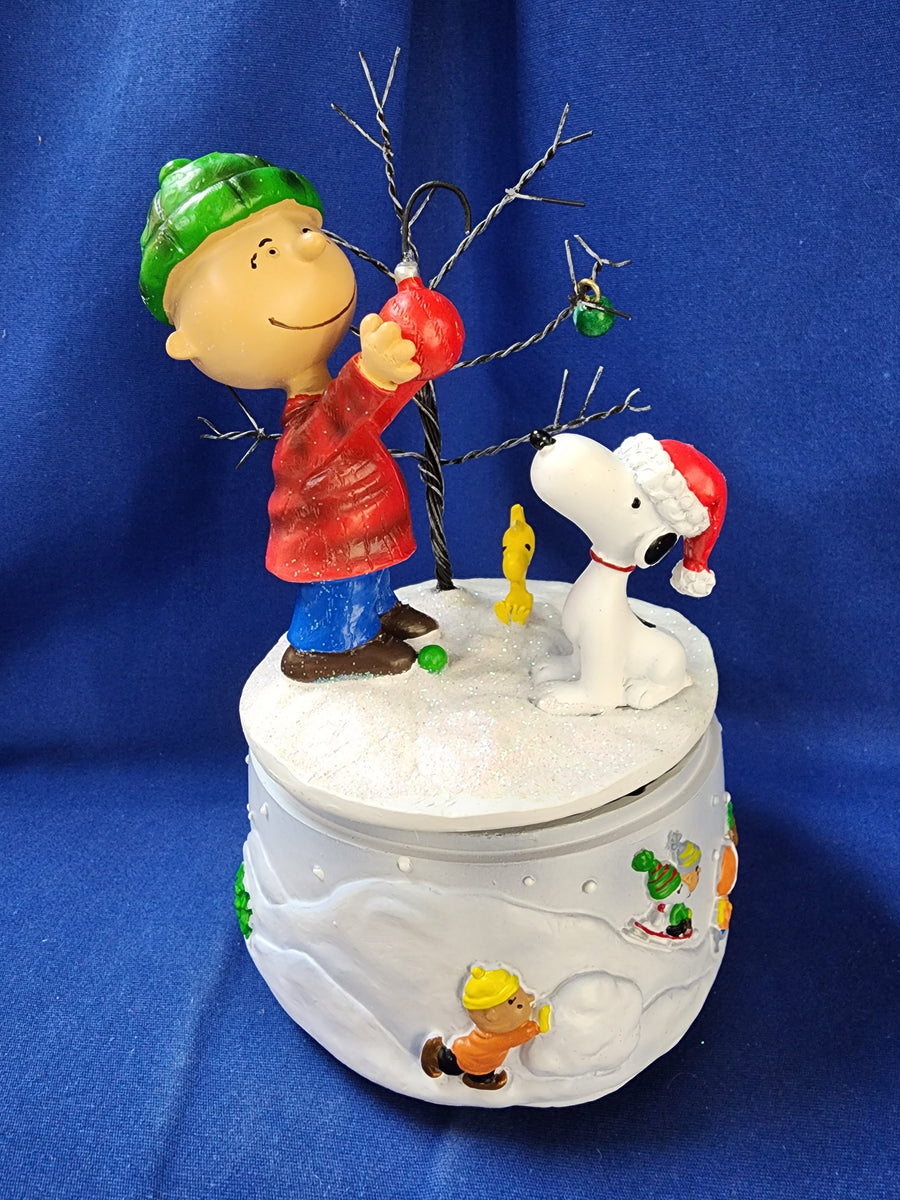 Peanuts "Musical, plays Deck The Halls" – RC Gifts