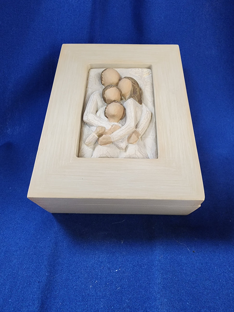Willow Tree "Family - Memory Box" – RC Gifts