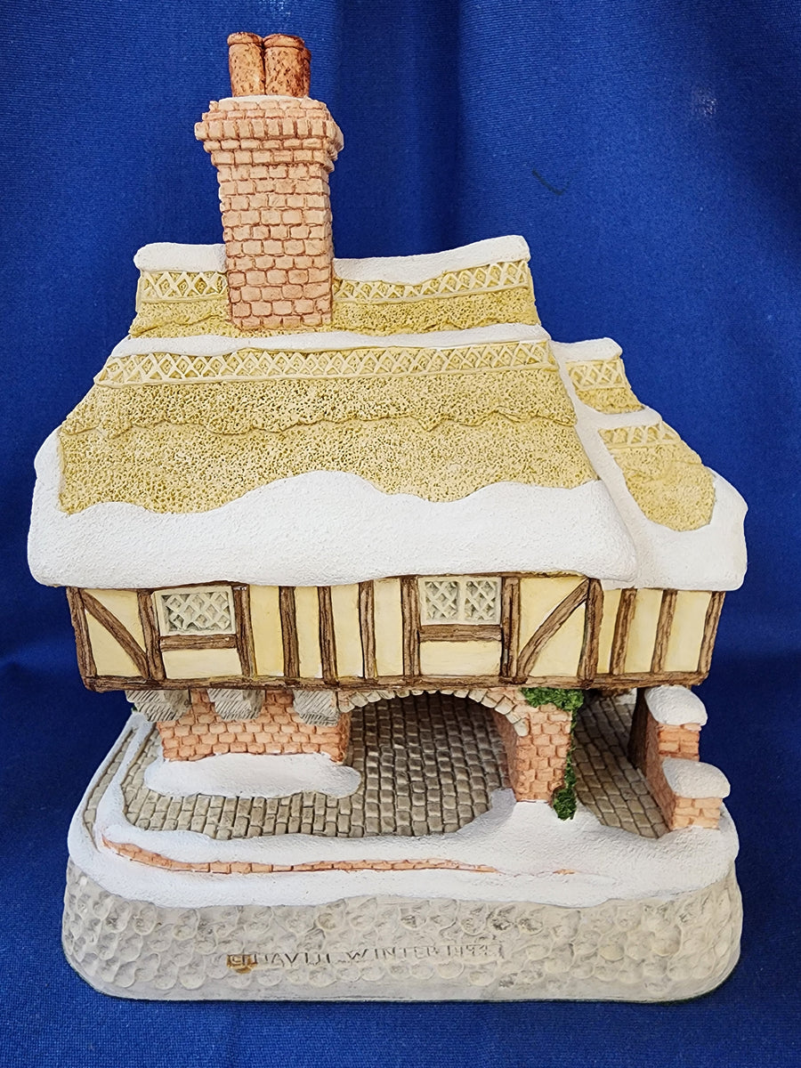 David Winter "Miss Belle's Cottage" – RC Gifts