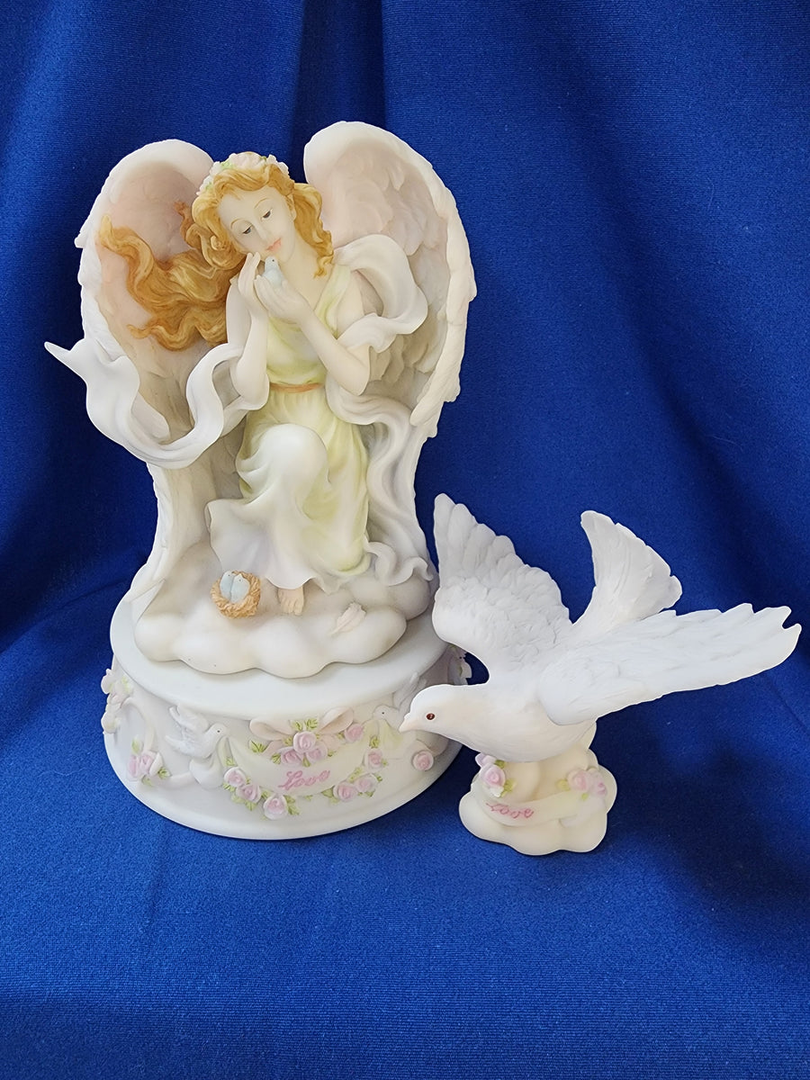 Seraphim Classics "The Angel Of Love" – RC Gifts
