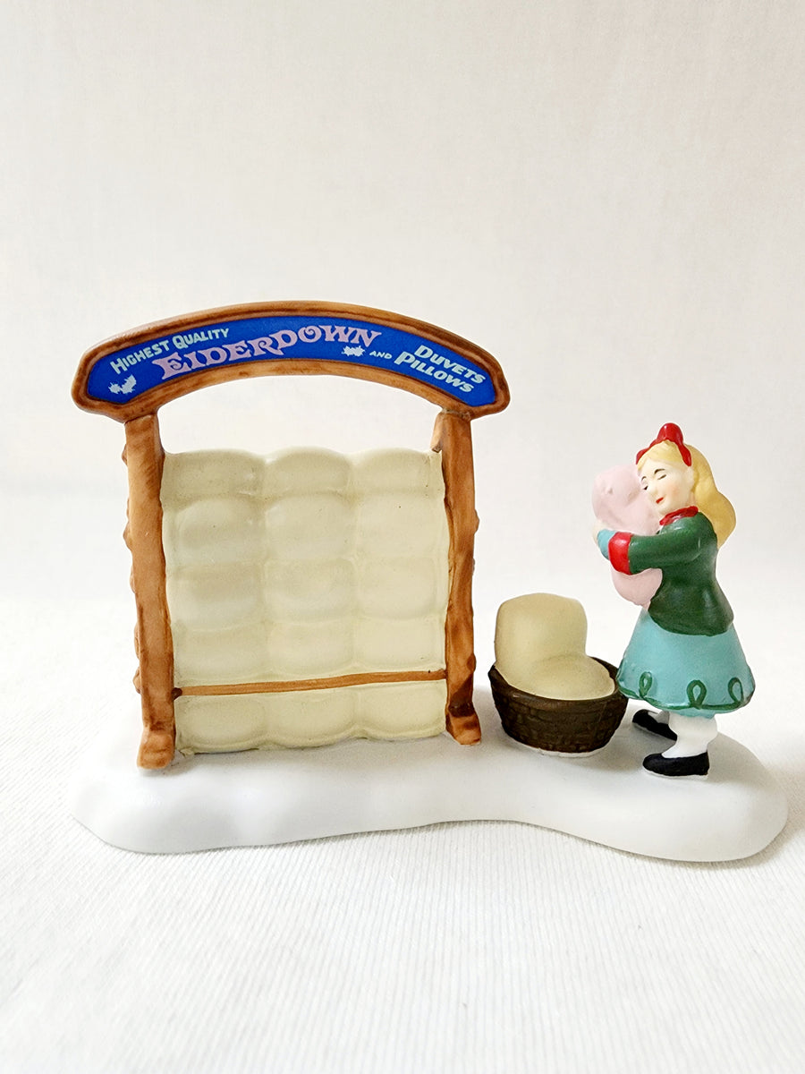 Dickens' Village "The Perfect Pillow" – RC Gifts