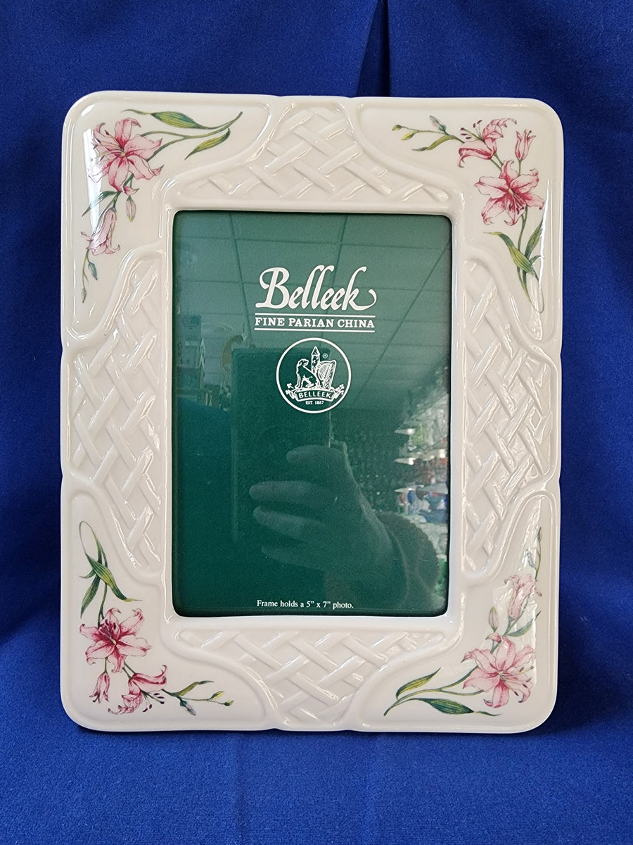 Belleek "Country Trellis 5 × 7 Frame" – RC Gifts