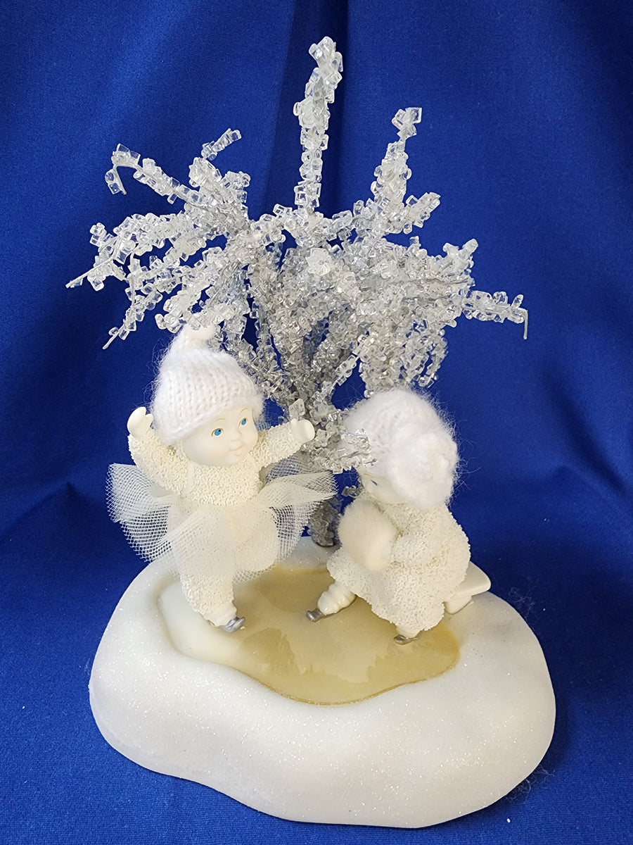 Snowbabies "Skating By Moonlight" – RC Gifts