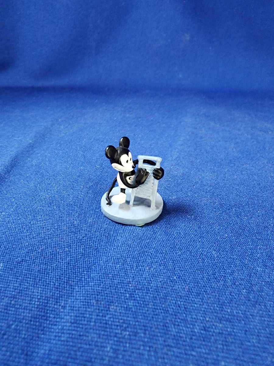 Walt Disney Classics Collection "Steamboat Willie, Mickey Mouse Miniat ...